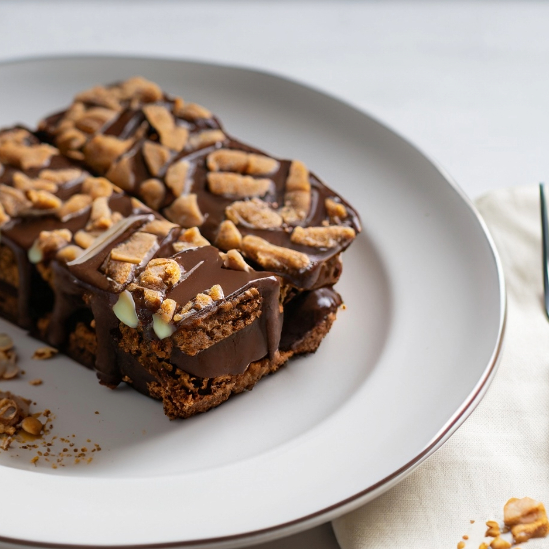 Easy Vegan Snickers Recipe - Chocolatey & Nutty Delight